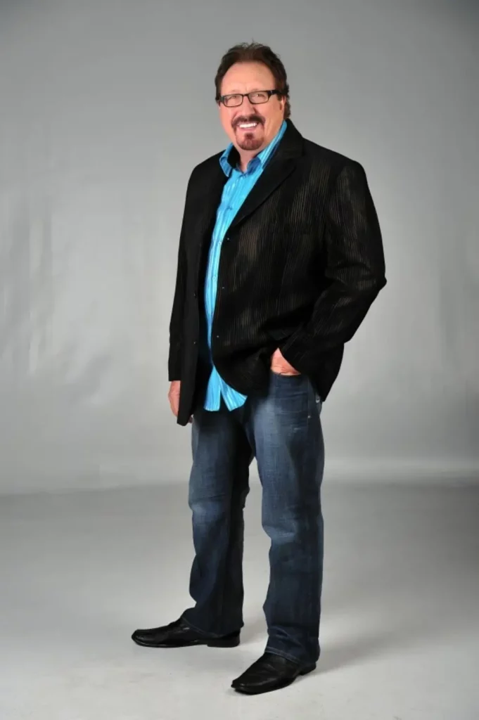 Ronny Hinson Net Worth 2025-Income Source, Salary & Wife